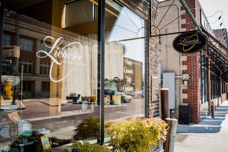 Sour Wild Strawberry Fish – Licorice International